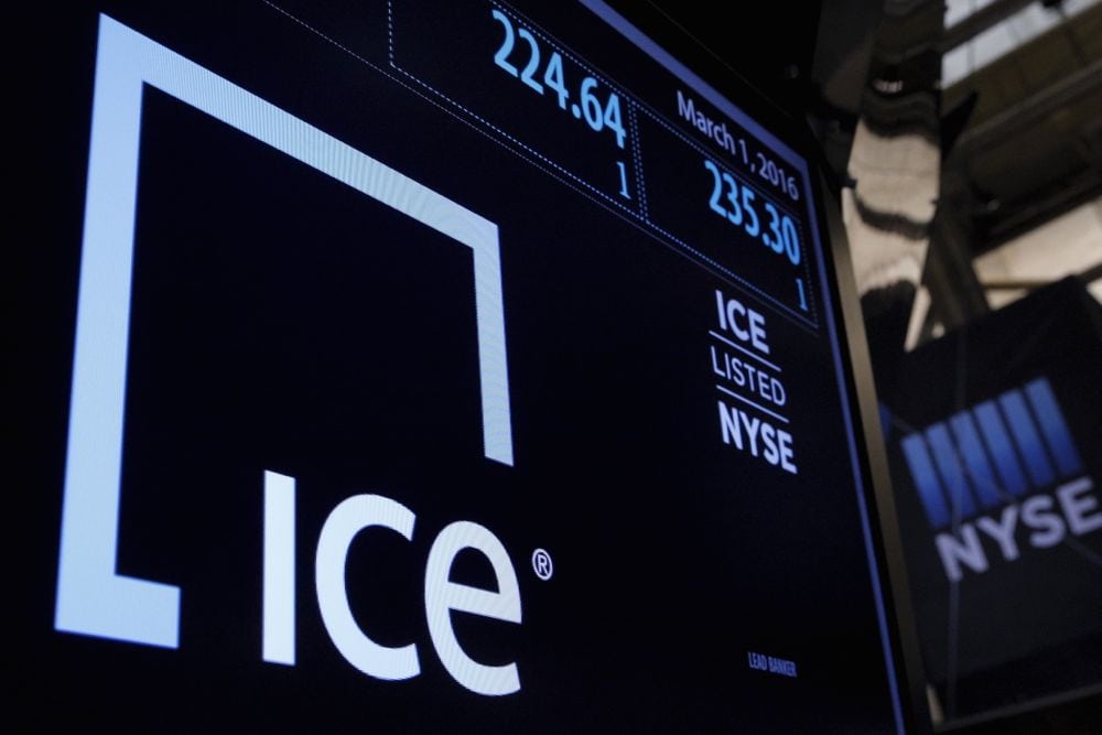 Speculative short position grows in canola - Country Guide